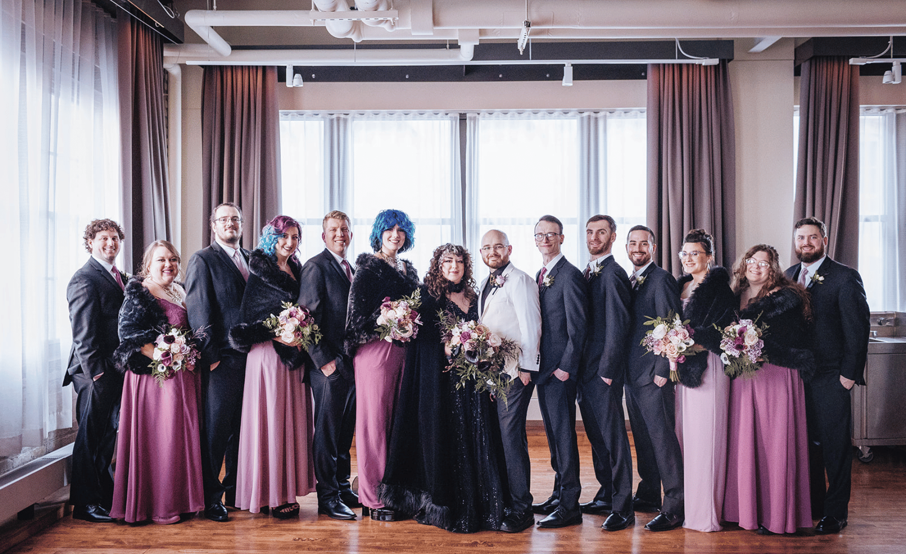The Ultimate Guide to Wedding Party Photos! - jessicaknighton.com